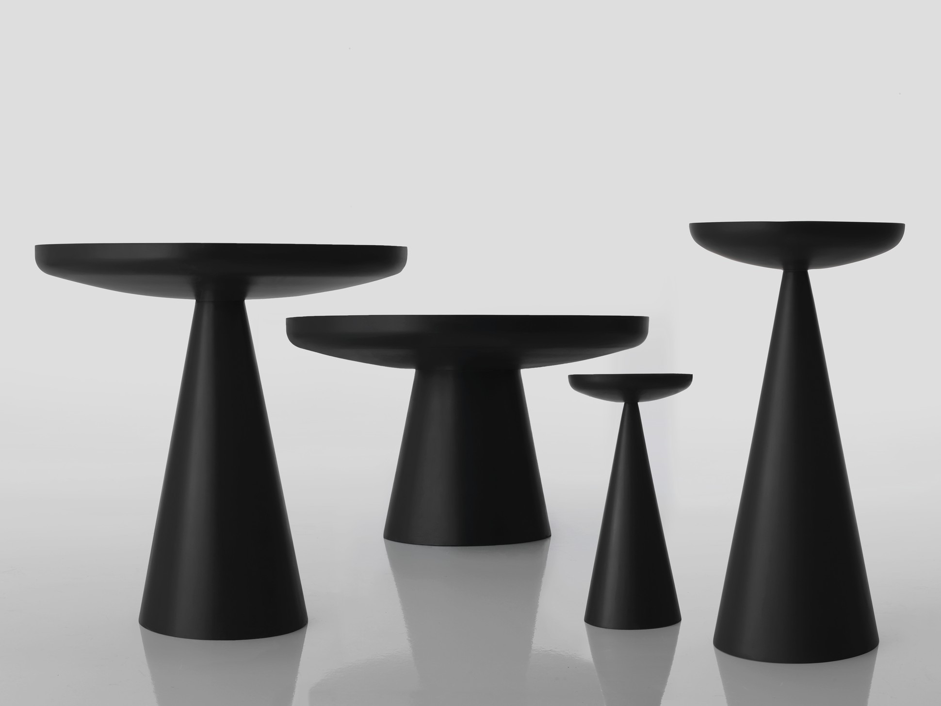 Hollace Cluny / Miss Tables