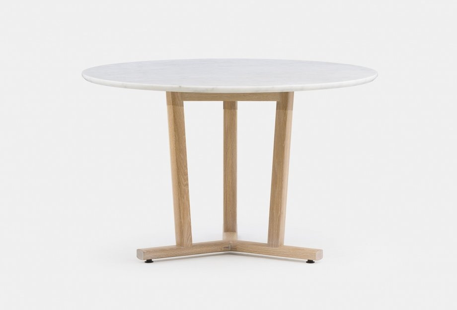 Hollace Cluny / SHAKER ROUND TABLE by Neri & Hu