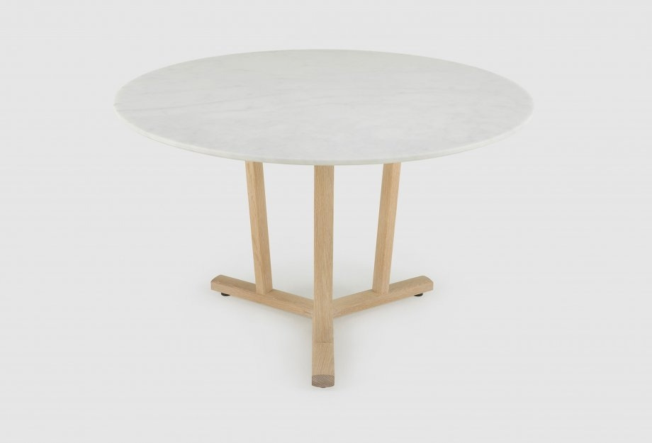Hollace Cluny / SHAKER ROUND TABLE by Neri & Hu
